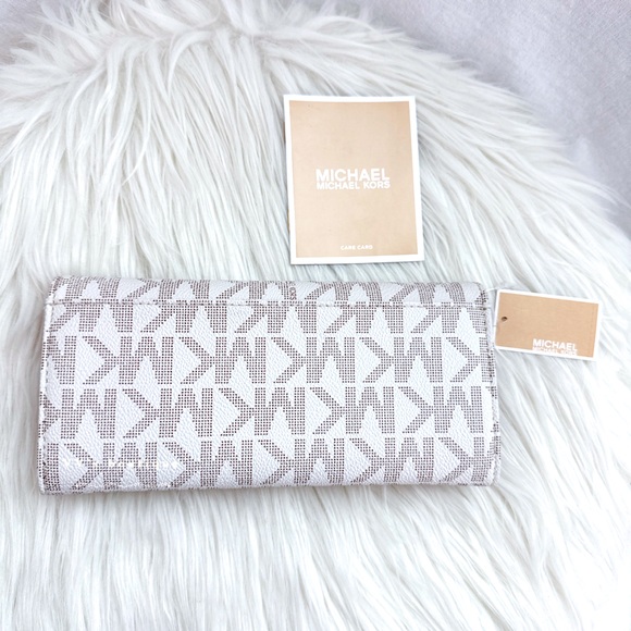 MICHAEL Michael Kors | Bags | Nwt Michael Kors Fulton Flap Continental ...